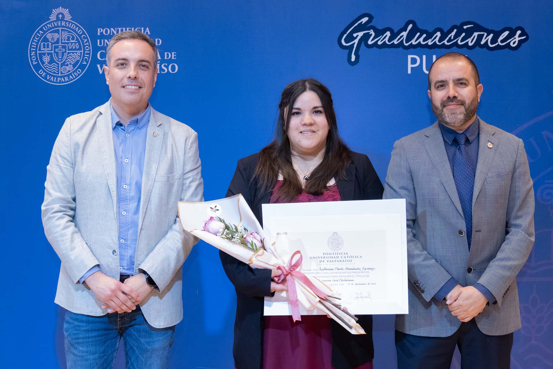 Ceremonias de entrega de diplomas de título y grado.